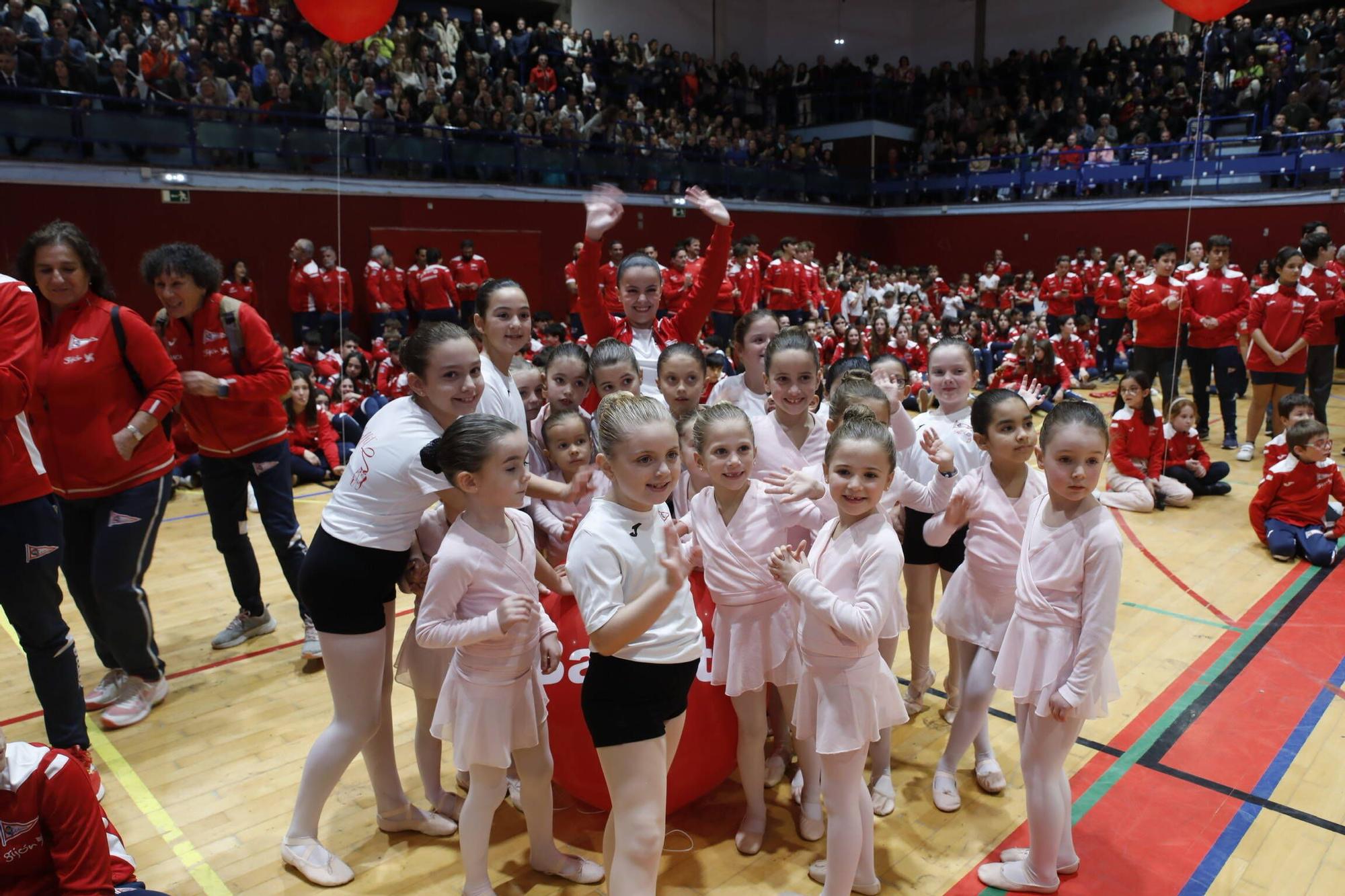 En imágenes: Presentanción de todas las secciones del Grupo Covadonga