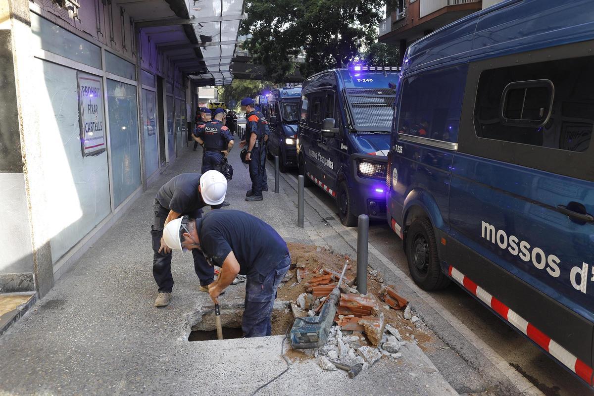 OCUPES GIRONA | Nou desallotjament al bloc ocupat de Ferran Puig de ...