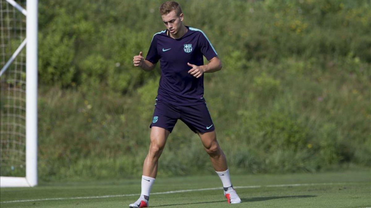 Bundesliga interest in young Barcelona midfielder Oriol Busquets