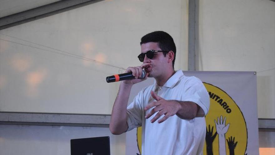 Aaron Serrano (Kurkovski): "Escribo sobre las cosas que pasan en el barrio"