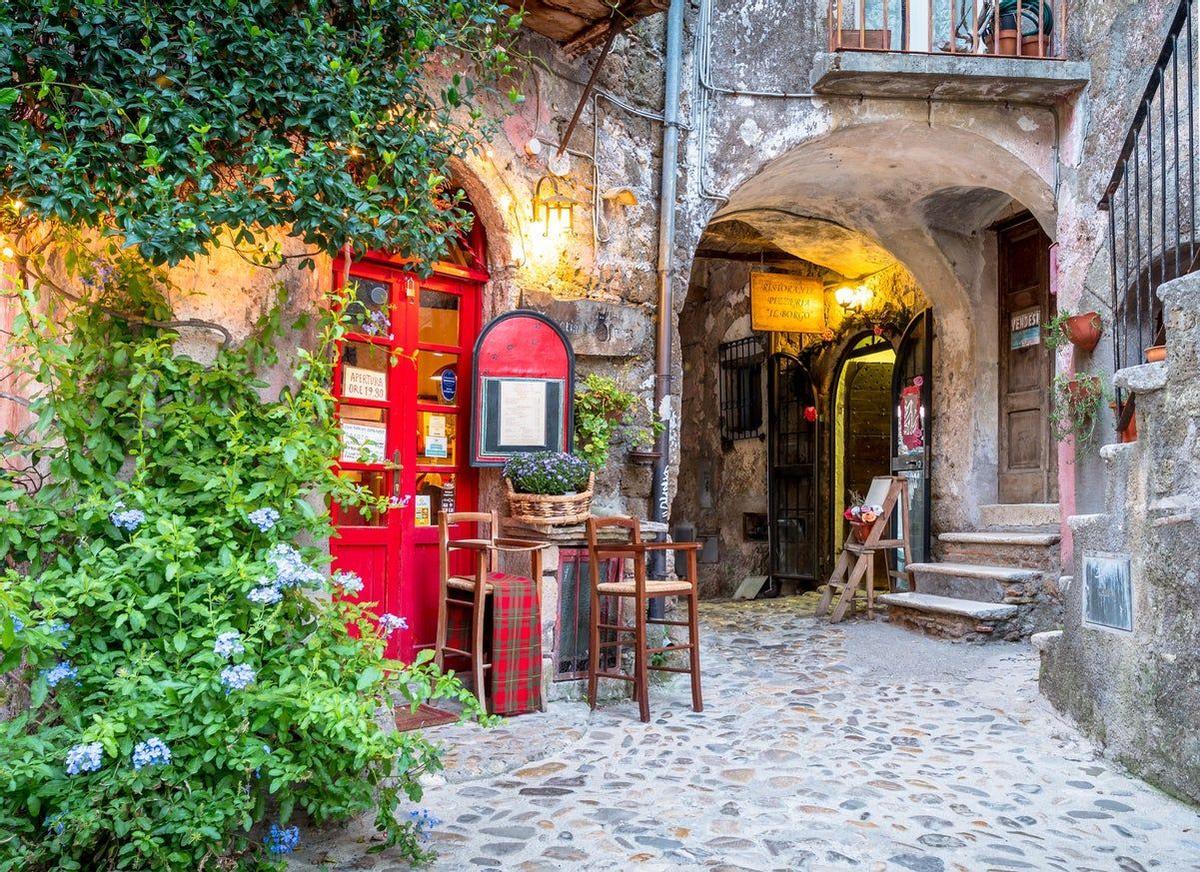 Calcata, el hermoso pueblo italiano al que salvaron los 'hippies' - Viajar