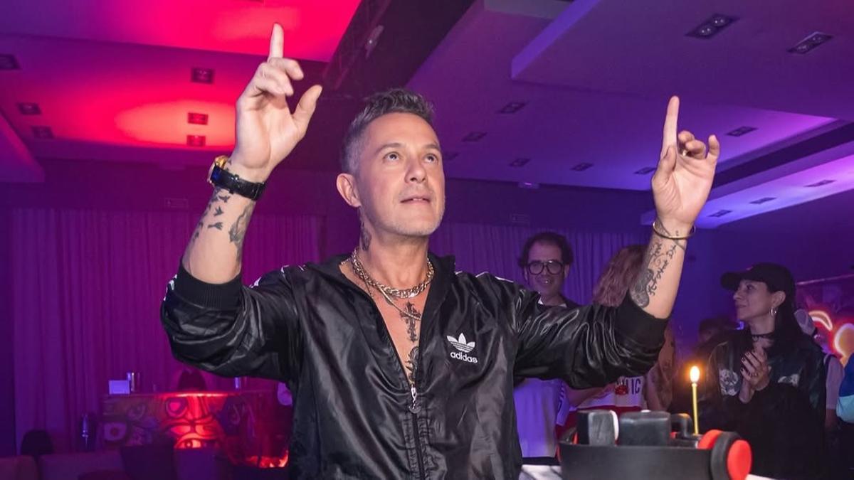 ALEJANDRO SANZ CORAZÓN PARTÍO | 'Corazón Partío', de Alejandro Sanz, la ...