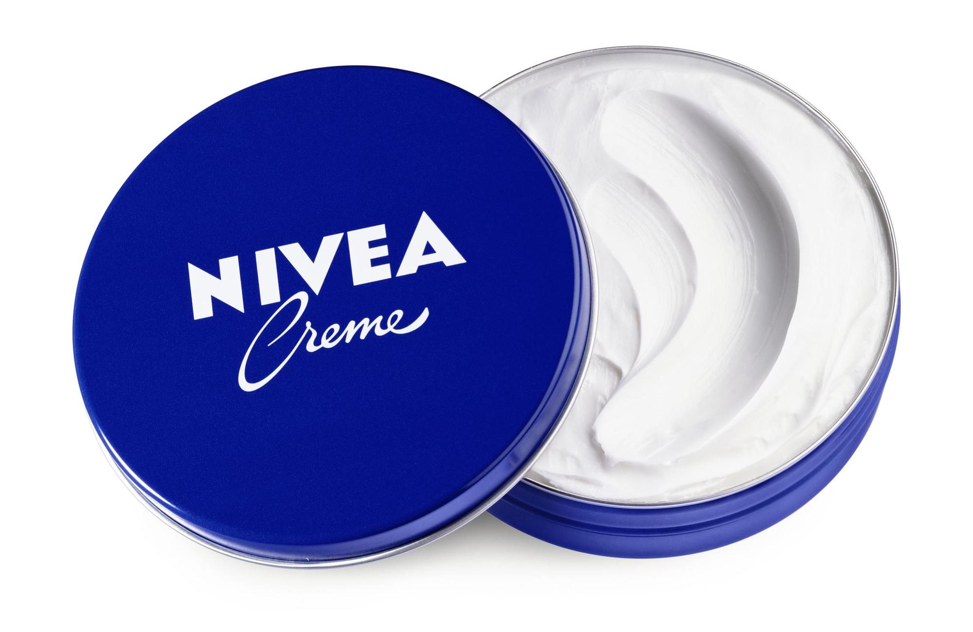 CREMA NIVEA BOTE AZUL CONTORNO OJOS | Emma Green, farmacéutica: "Nivea ...