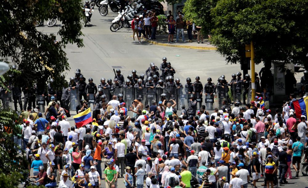 Las Imágenes De La Protesta Impulsada Por Guaidó En Venezuela Levante Emv