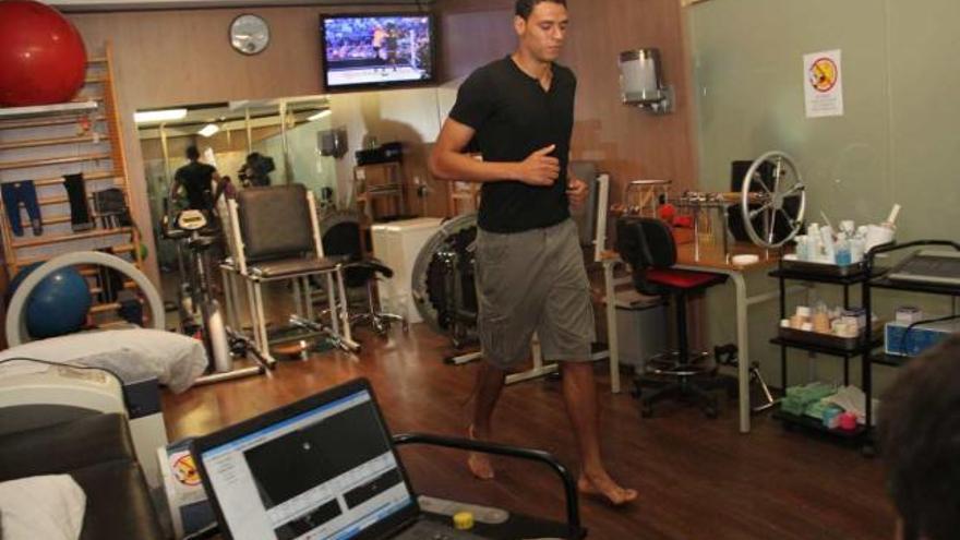 Exhaustivo control médico a la plantilla