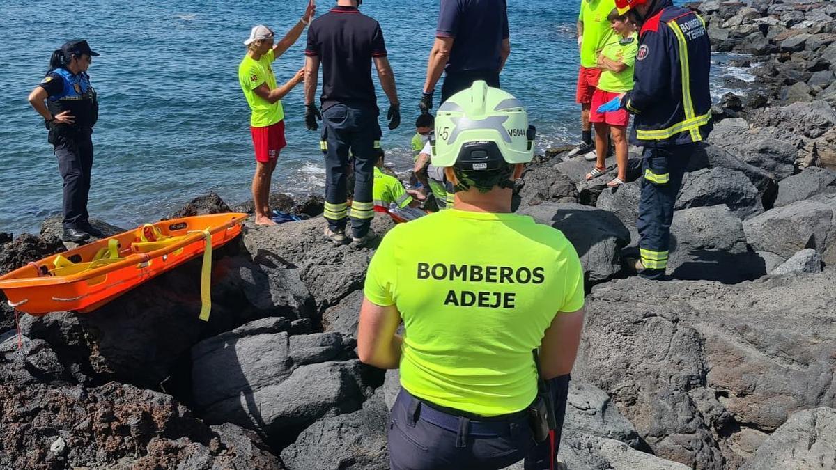Rescate Tenerife: Rescatan a un hombre tras caerse en una zona de rocas ...