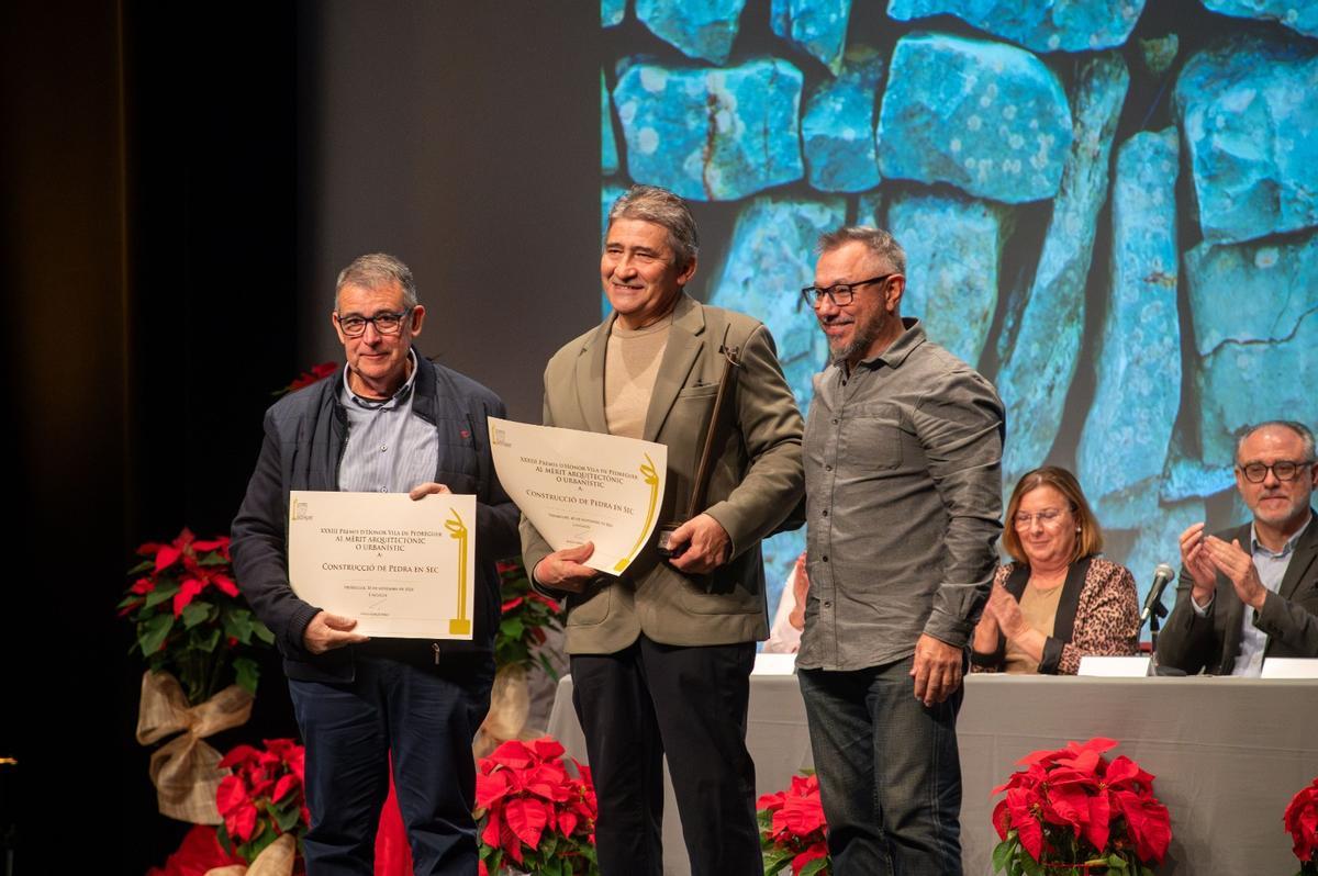 GUARDONS D'HONOR VILA DE PEDREGUER | Pedreguer lliura els seus Premis d ...
