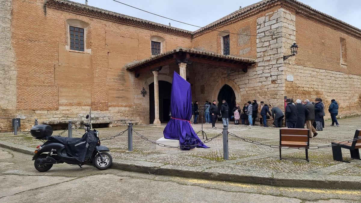 GALERÍA | Toro dedica una estatua al Conquero, símbolo de su Semana Santa