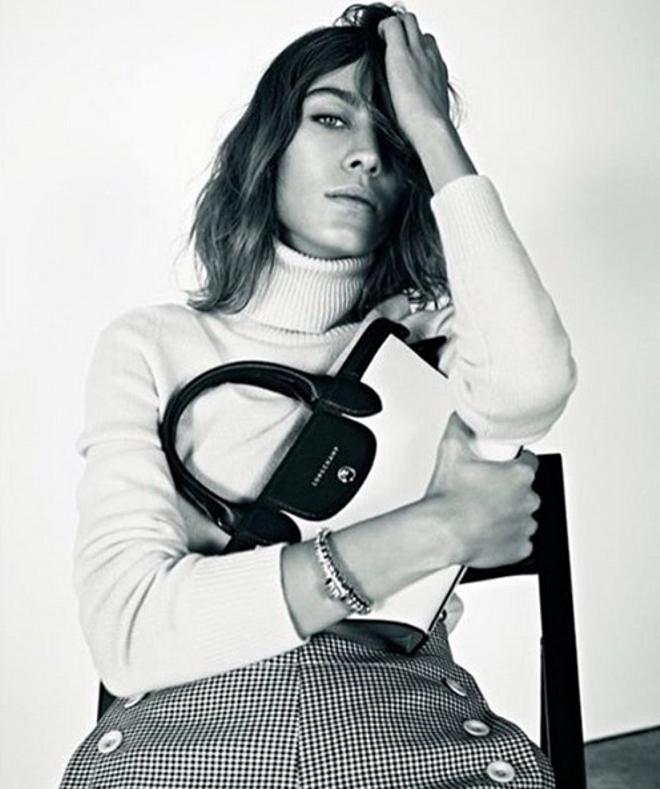 La pose de moda que todas muestran en Instagram - Woman