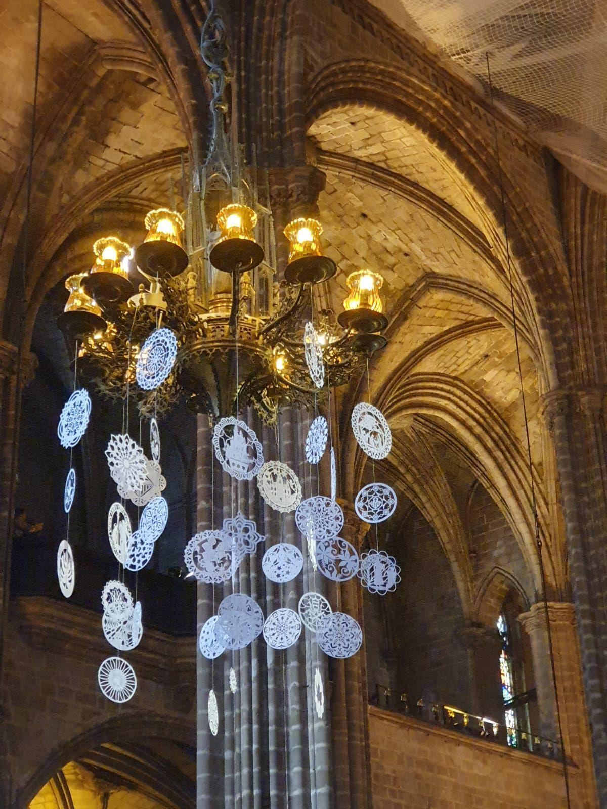 Navidad 2023: Las 'neules' de Mallorca ya decoran la Catedral de Barcelona