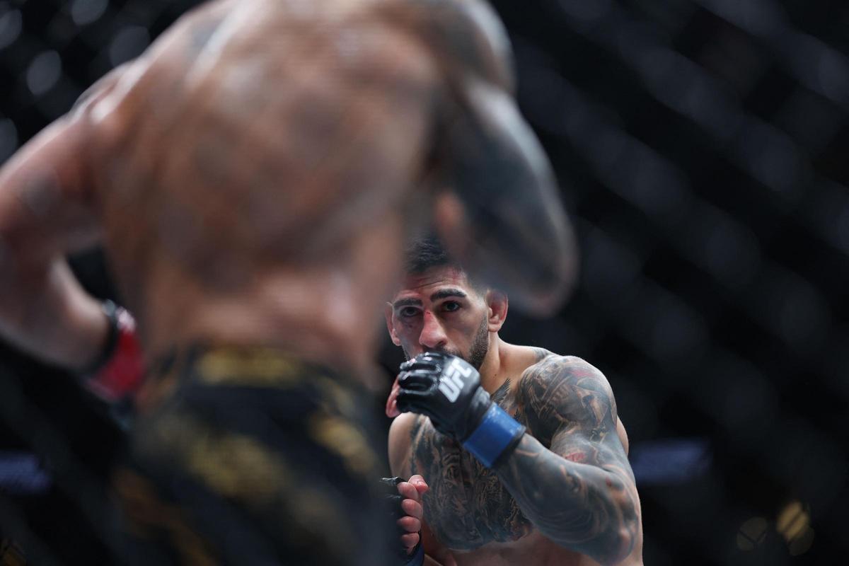 Topuria se proclama campeón del mundo tras un KO para la historia | FOTOS