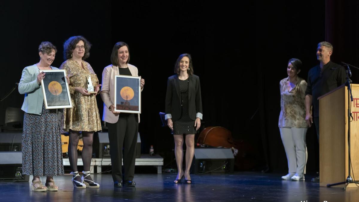 «La Nova Muixeranga d’Algemesí, 25 anys desplegant il·lusions ...