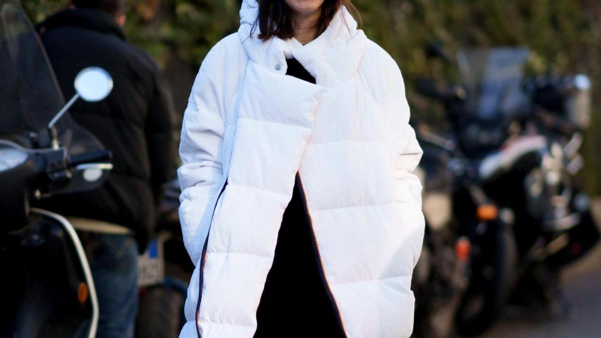 PLUMÍFERO BLANCO PRIMARK 46 € | Primark rompe récord de ventas con su ...