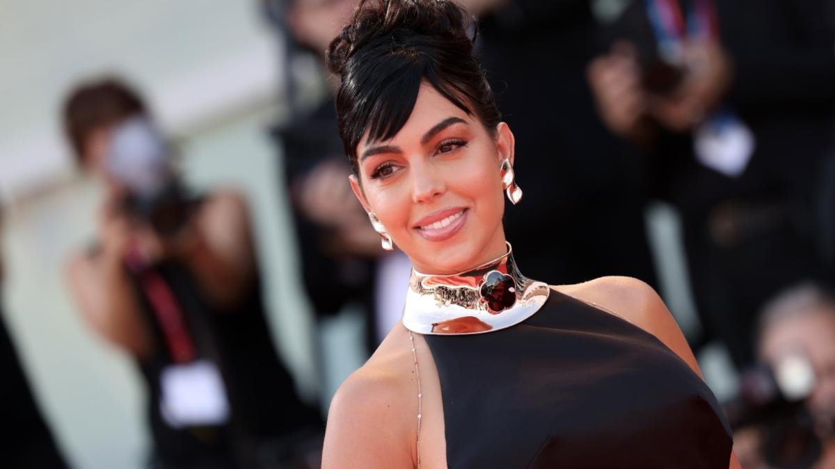 Georgina Rodríguez impresiona en Venecia con un look inspirado en ...