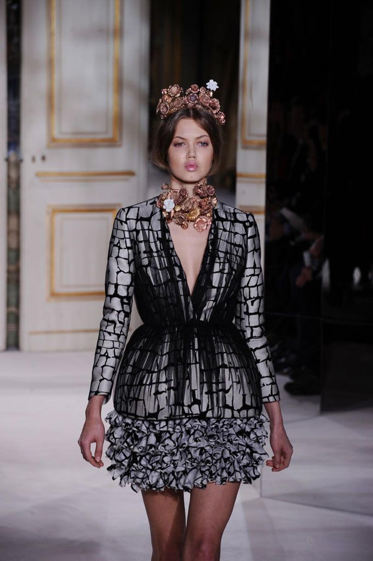 Giambattista Valli, un desfile de cuento - Woman