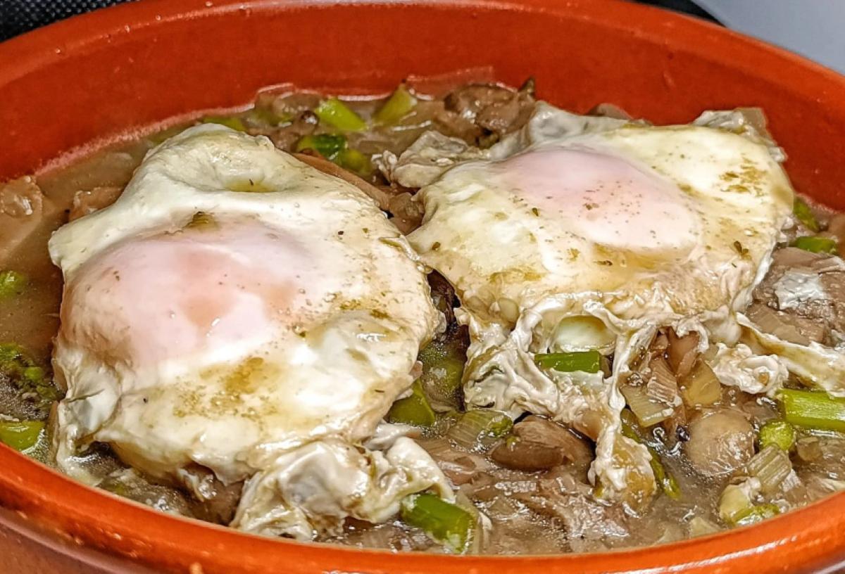 RECETAS ESPÁRRAGOS DAVID GIBELLO | Guiso de setas con espárragos