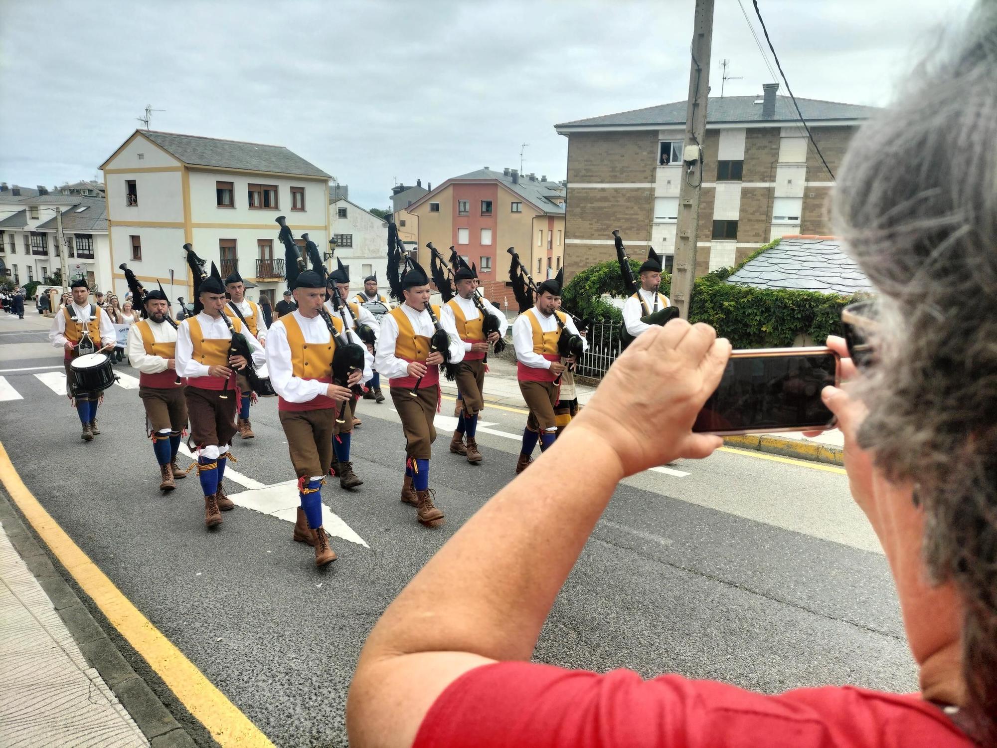 Alborada y misa folclórica en un Festival Intercéltico d'Occidente que gana adeptos