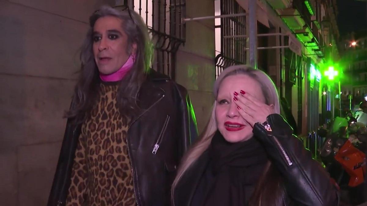 Alaska, sorprendida sin el parche en su ojo izquierdo, da la última ...