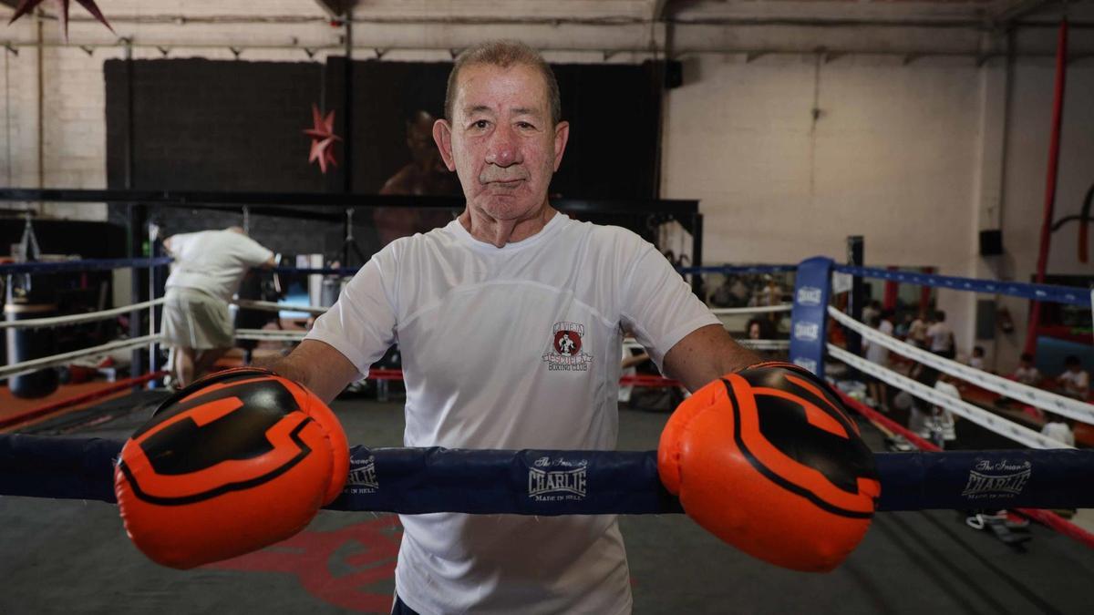 El lío del Lelo: el longevo maestro del boxeo vigués