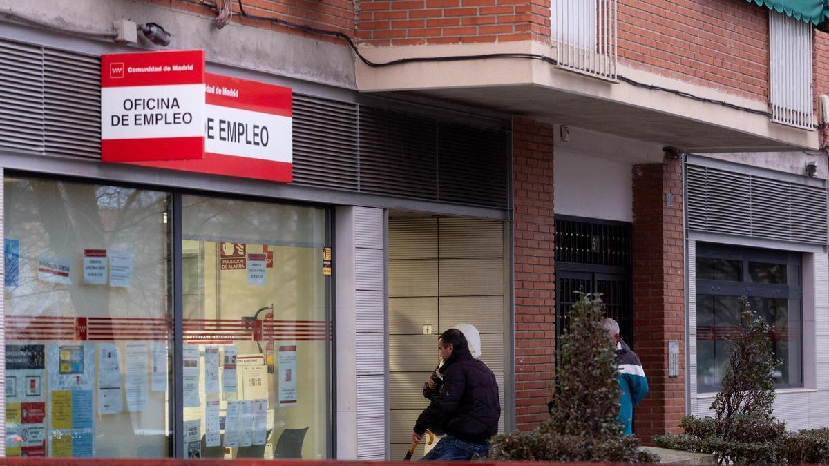 JUAN JOSÉ MILLÁS | Cortezas innecesarias