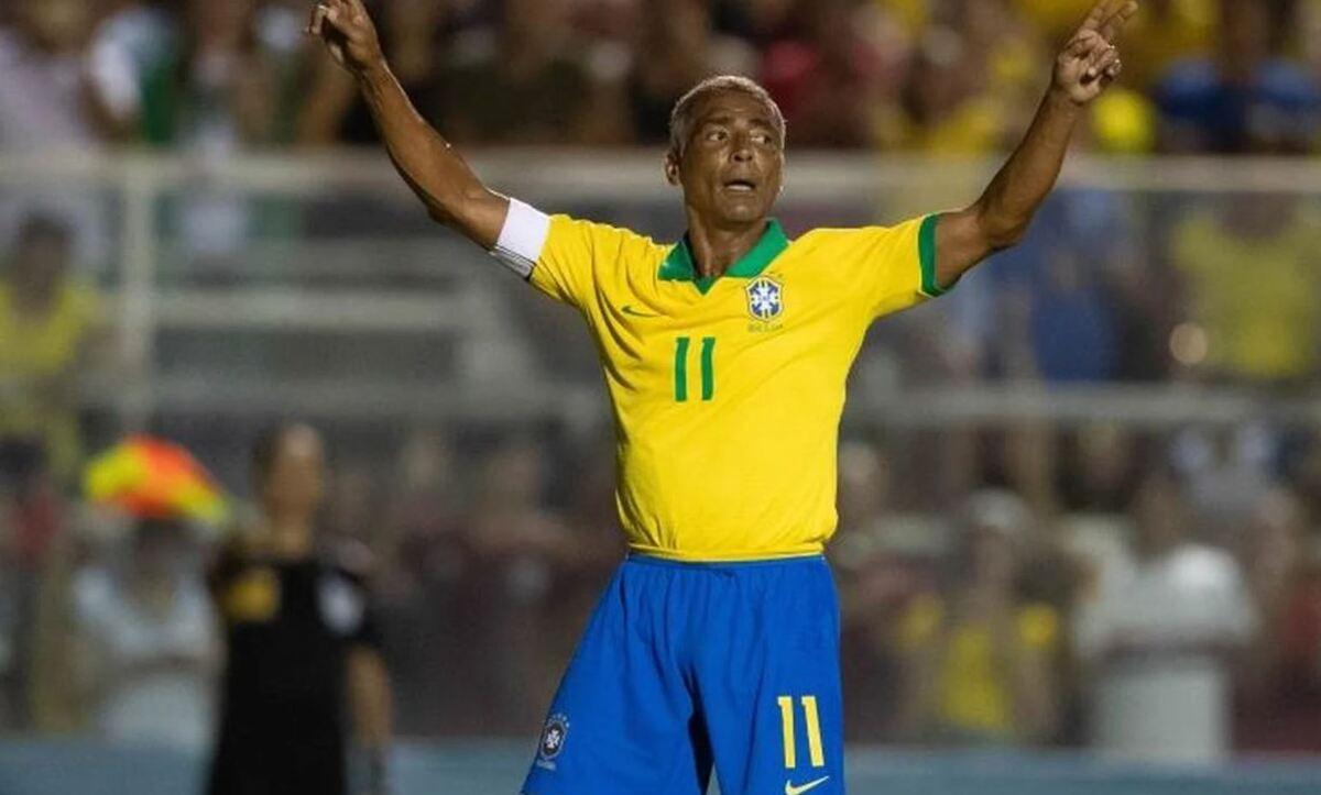 Romário vuelve a brillar en el Carnaval de Brasil y presenta a su nueva ...