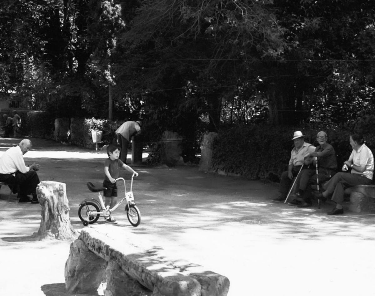 50 AÑOS ALICANTE | Los patines son la sensación