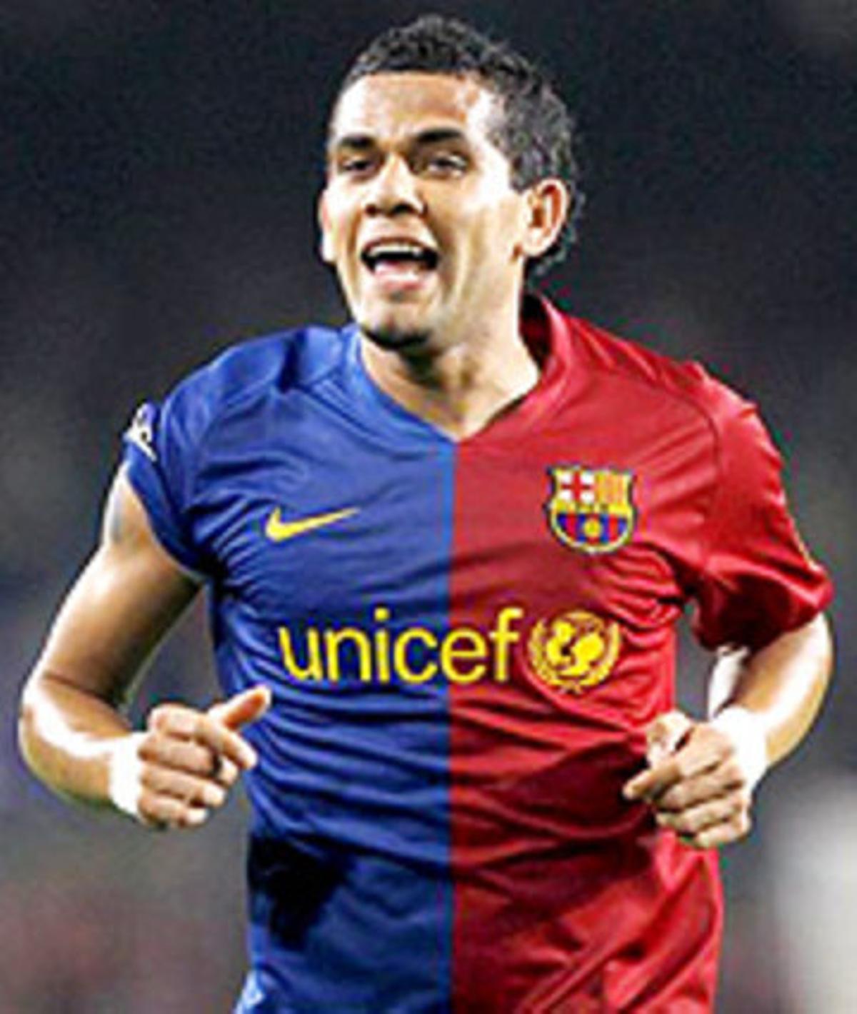 Alves: "Me gustaría colgar las botas en el Barcelona" - El Periódico