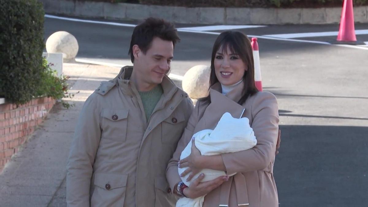 Christian Gálvez y Patricia Pardo presentan a Luca, su primer hijo en ...