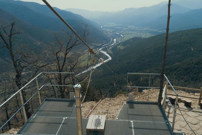 Abre la nueva tirolina Ordesa Pirineo: 160 km/h a 1.200 metros de ...