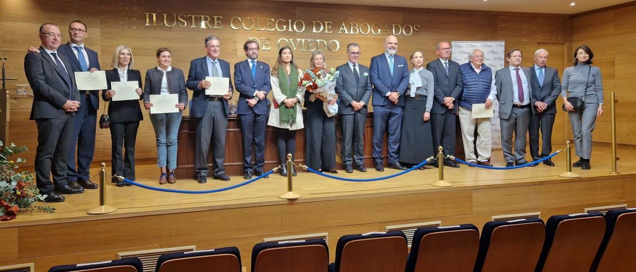 El Colegio de Abogados homenajea a Carlos Rodríguez de la Torre, "un ...