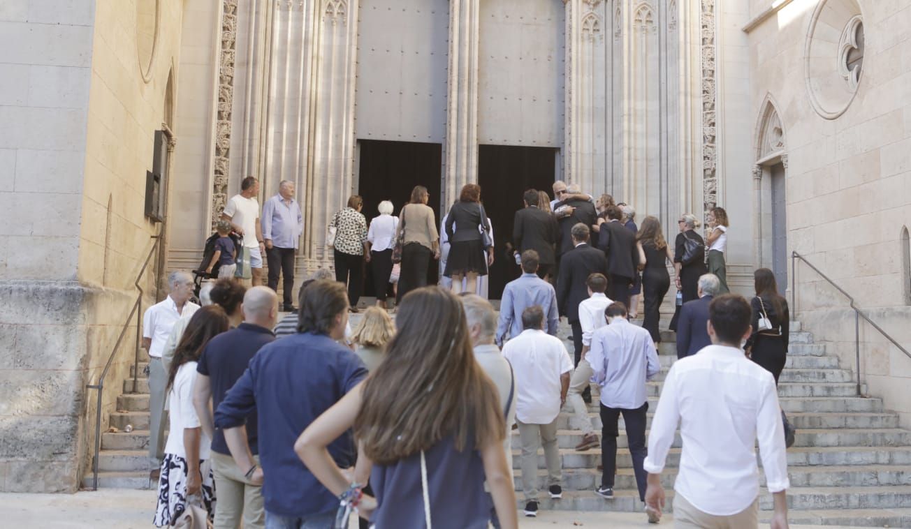 Mallorca da el último adiós a María José Massot - Diario de Mallorca