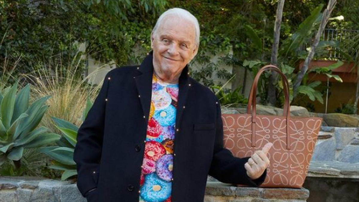 Anthony Hopkins, 'chico Loewe' a los 84