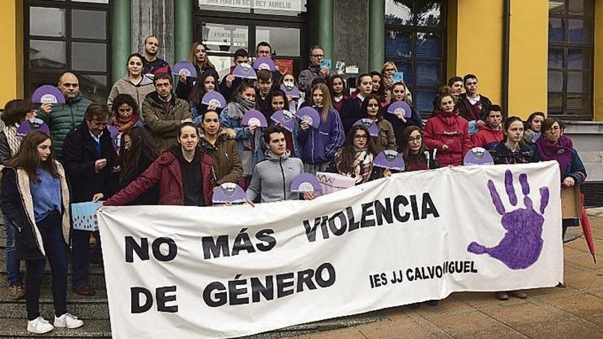 Alumnos de San Martín, contra el machismo - La Nueva España