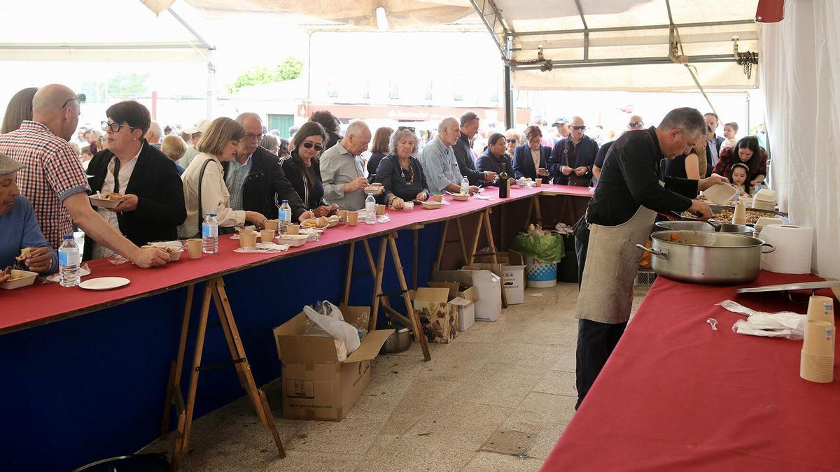 La Festa do Galo de Curral de Vila de Cruces incluye una exposición con ...