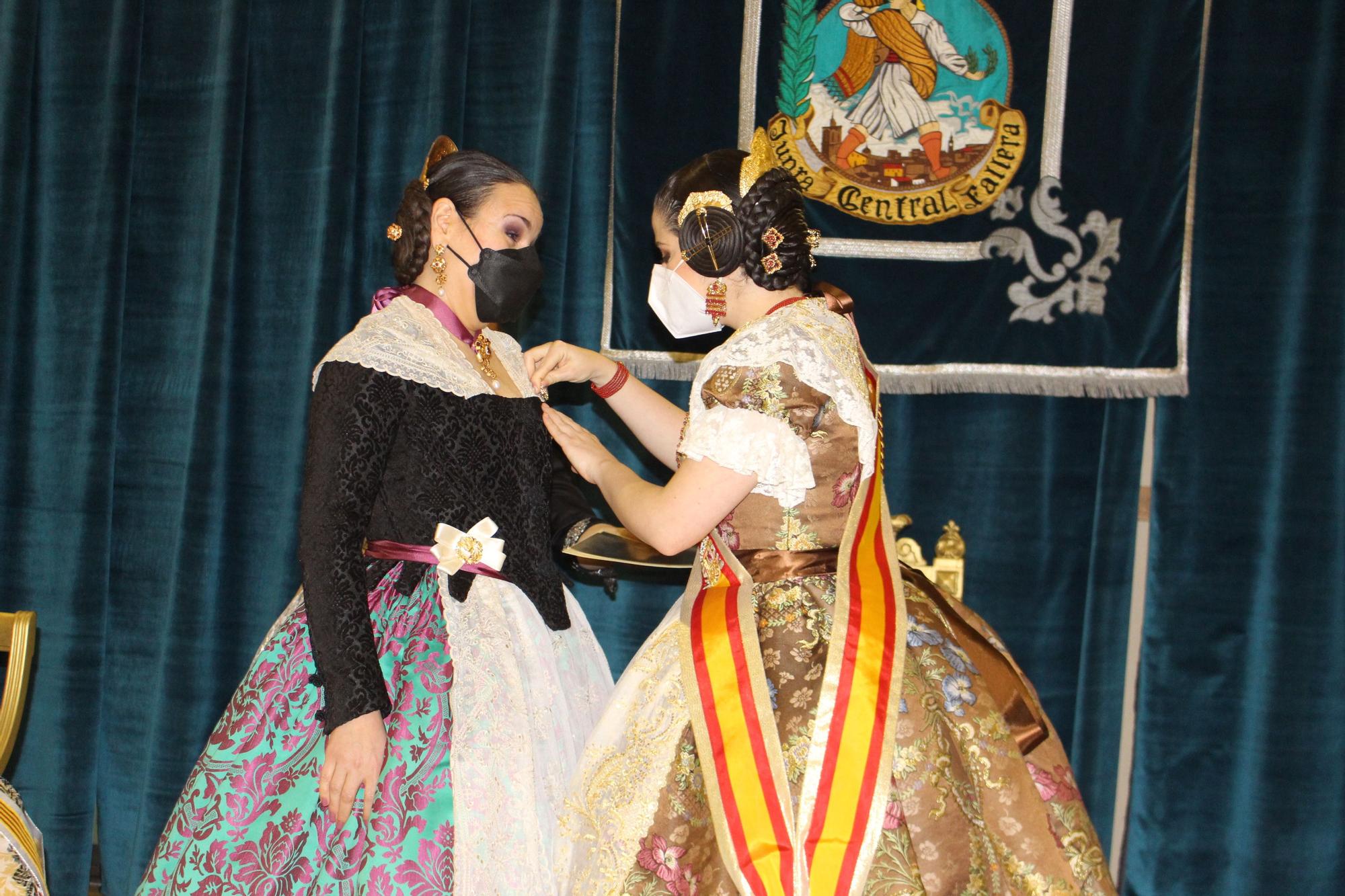 Quatre Carreres reconoce a sus falleros "brillants" y a sus falleras ...