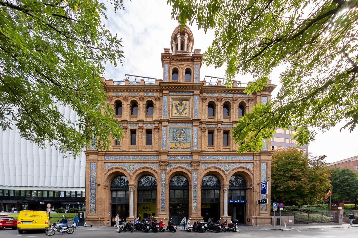 Centro Comercial ABC Serrano | ¿Por qué ha perdido 10 millones de valor el centro comercial de ...