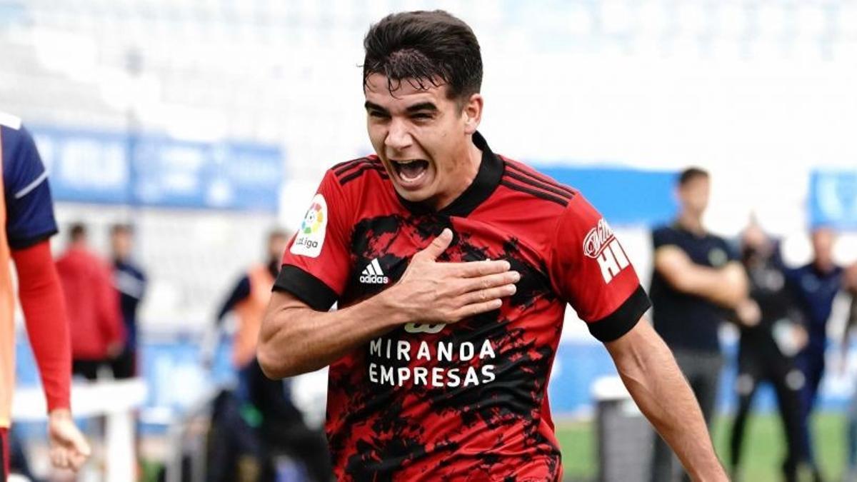 Víctor Gómez es la apuesta para el lateral derecho del Zaragoza