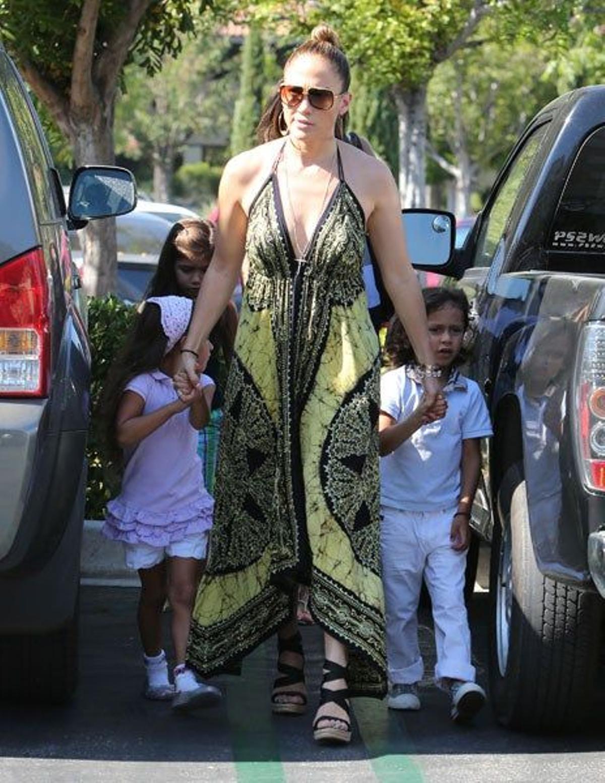 J.Lo y Casper Smart, de compras con los mellis - Cuore
