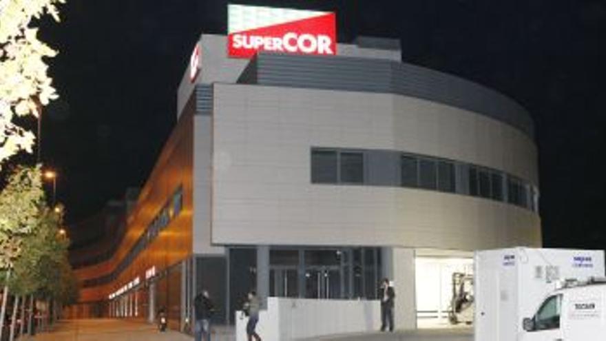 Nuevo Supercor en el barrio de Miralbueno