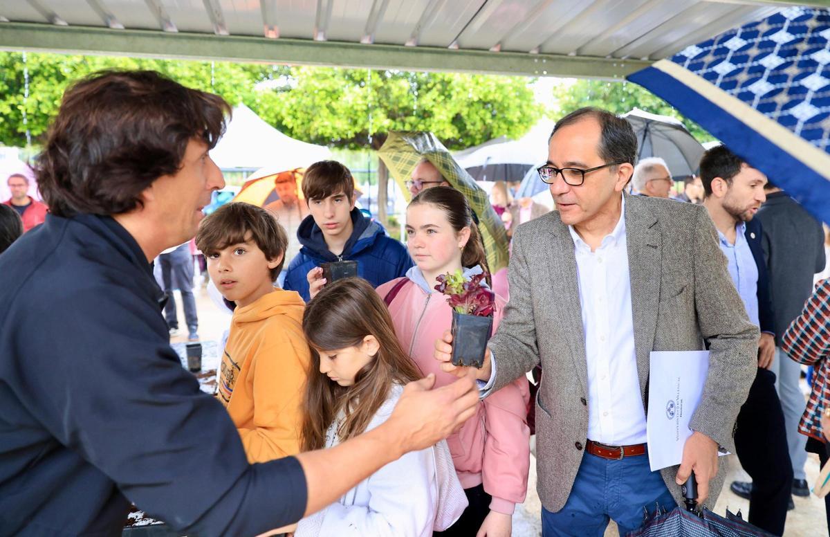 Educació VALENCIA: Deixeu que la ciència s’acoste als xiquets i xiquetes
