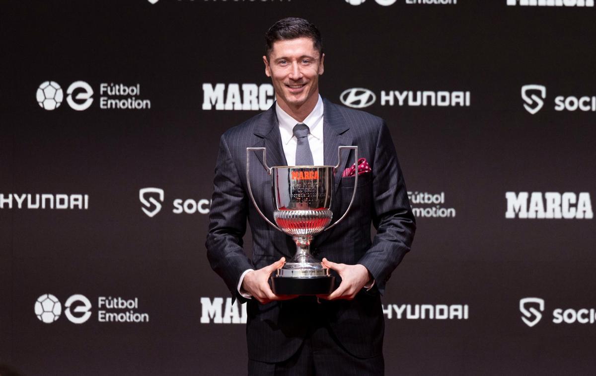 Abidal intuye el futuro de Lewandowski