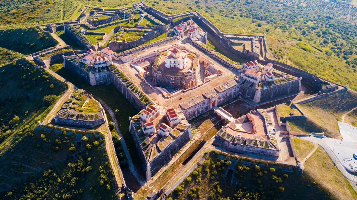 FORTALEZA MÁS BONITA | La fortaleza más bonita del mundo se encuentra a ...