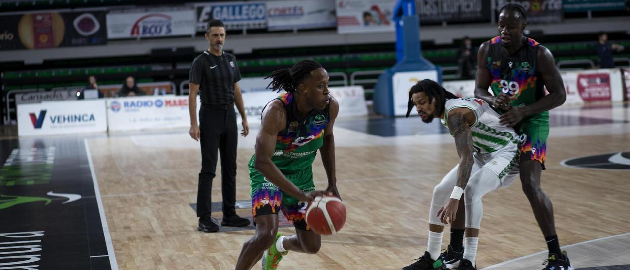 El bajón de acierto de Greg Gantt, nueva preocupación para el Cáceres