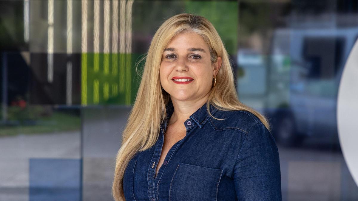 Alicante | Feijóo propone a la alicantina Eva Ortiz para entrar en la Mesa del Senado - Información