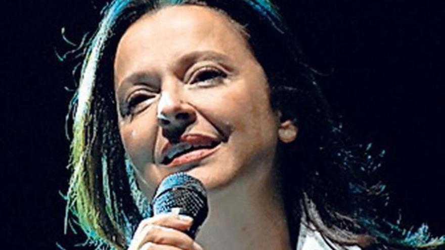 Olga Cerpa: "Los años suman sabiduría a la hora de cantar, yo canto con ...