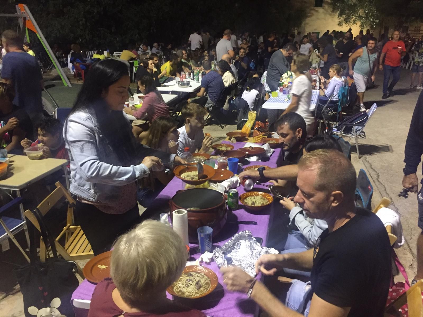 Festes des Vermar 2022: Más de 3.000 personas disfrutan de la ‘Fideuada ...