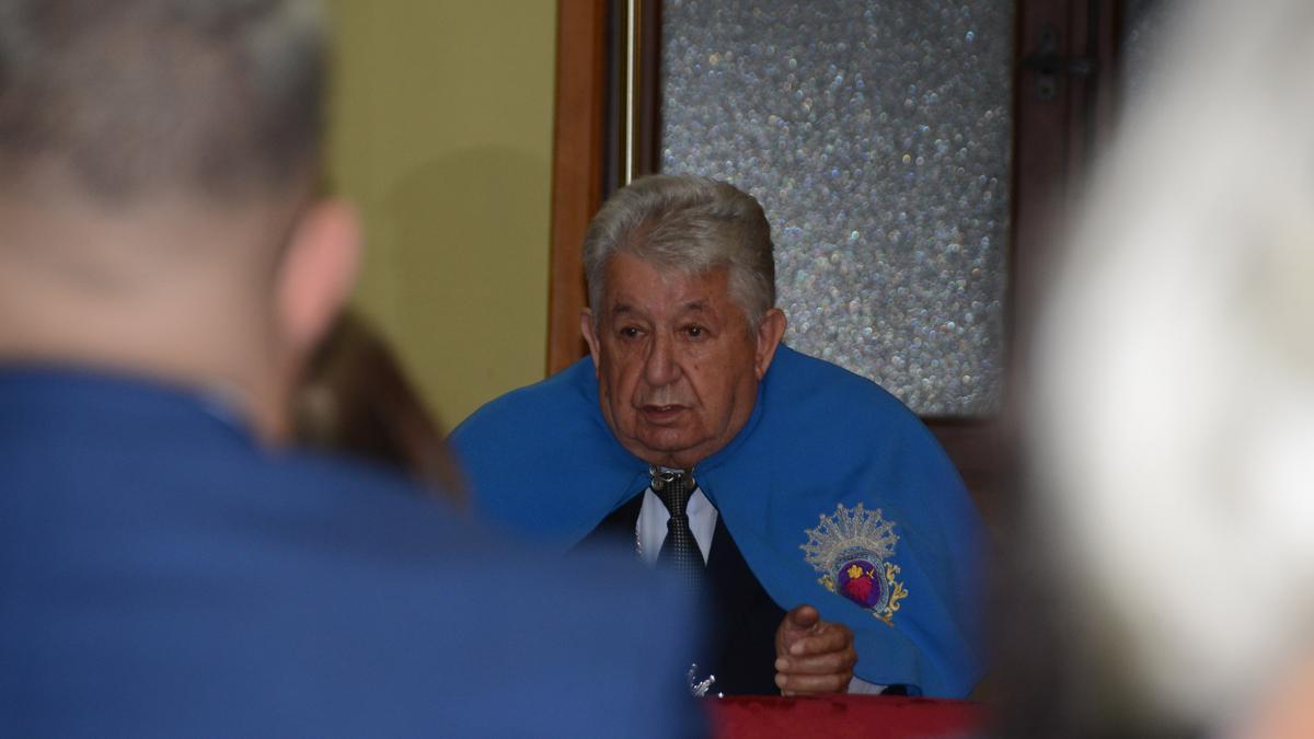 Sheila Lorenzo, primera mujer al frente de la hermandad de los Dolores ...