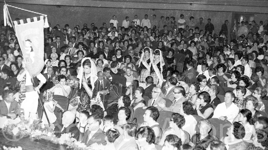 Así era la elección de la Bellea del Foc en los años 60