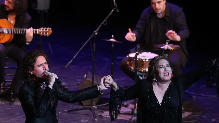 Los Morente se meten a Oviedo en el bolsillo con el "Asturias, patria ...