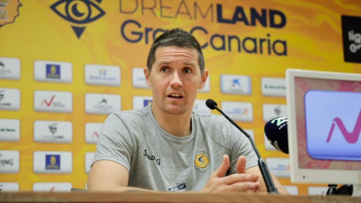 Lakovic pide un esfuerzo físico y mental para superar el domingo al ...